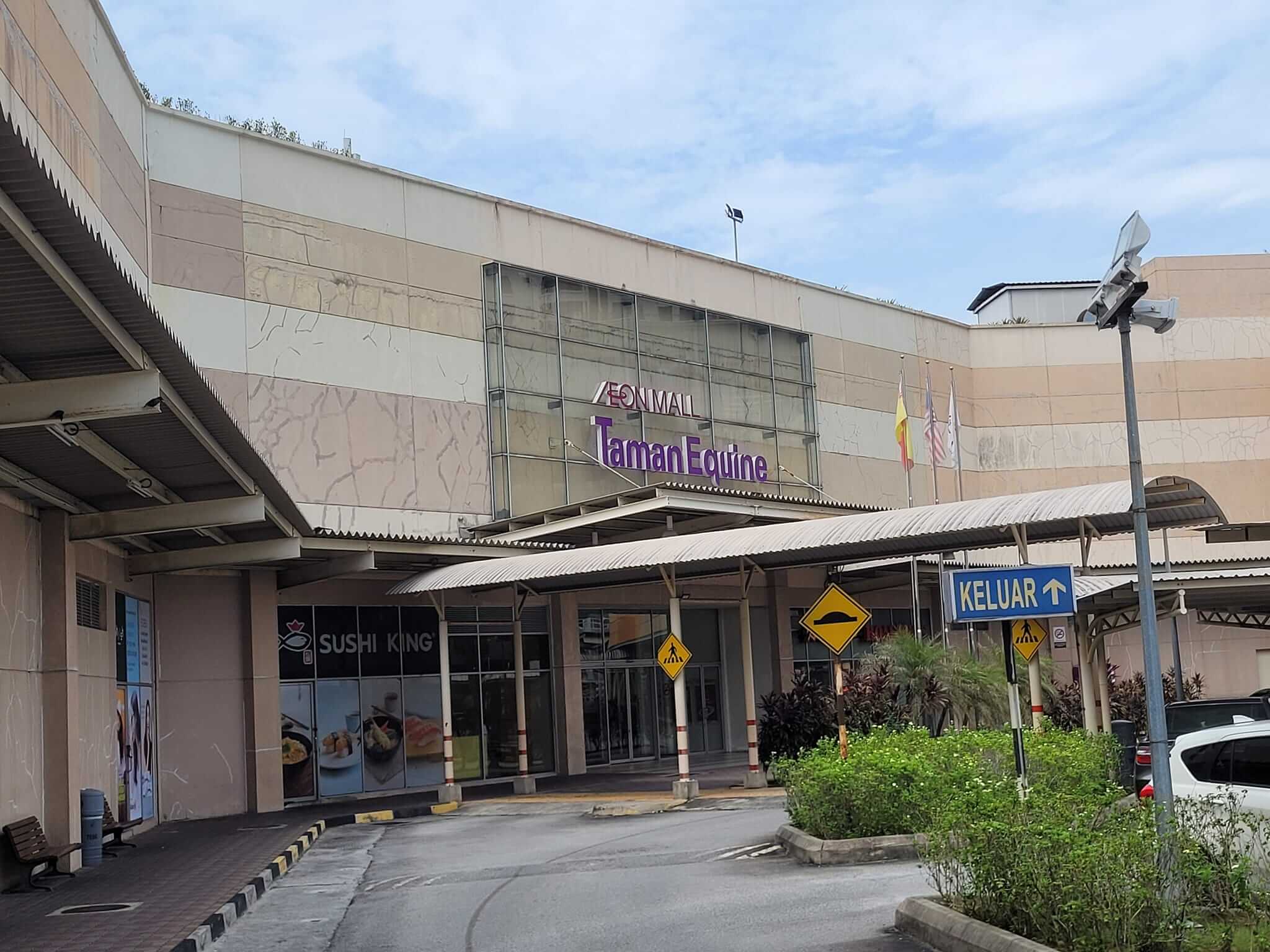 Aeon Mall Taman Equine Parking Info